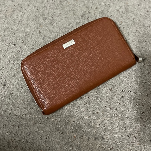 thirty-one | Bags | Brown Pebble Benjamin Wallet | Poshmark